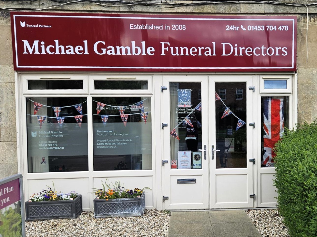 VE Day Tribute at Michael Gamble, Stonehouse - Michael Gamble Funeral ...
